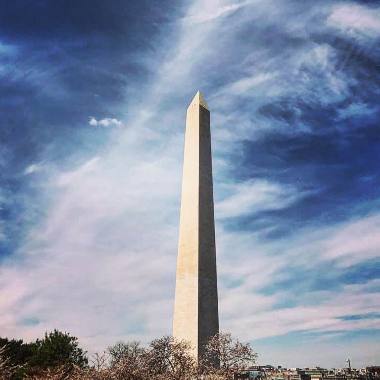 Washington monument marble obelisk. Obelisco commemora George ...